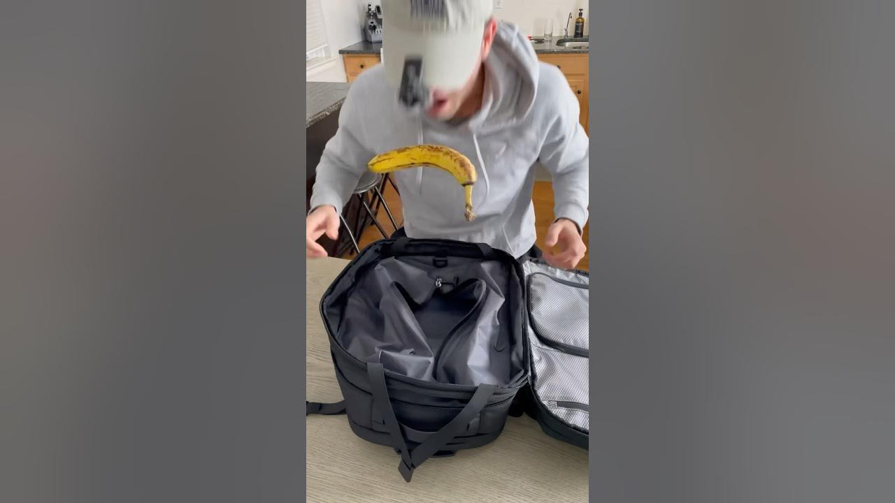 Paying for baggage fees bringing a carryon 🤭 - YouTube