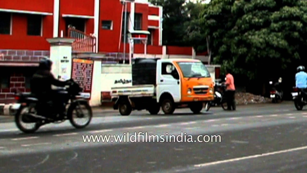 Accident: what happens when you drive on wrong side of road, against ...