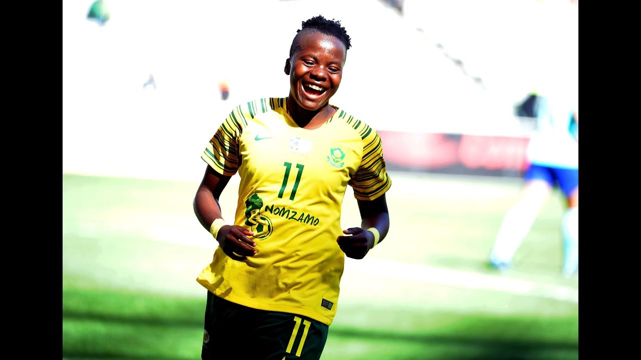 AWCON player of the year Thembi Kgatlana visits UWC - YouTube