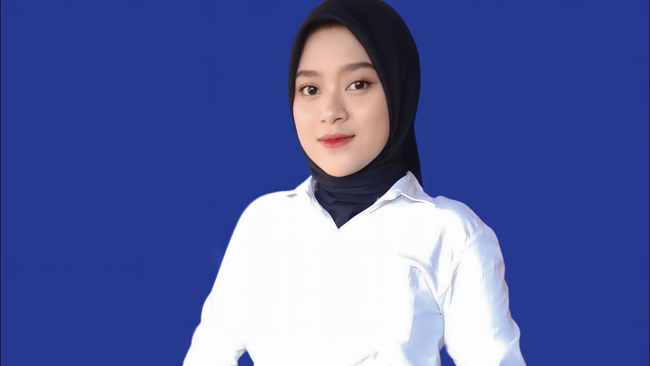 Video Perkenalan Diri | Intan Febriyanti - YouTube