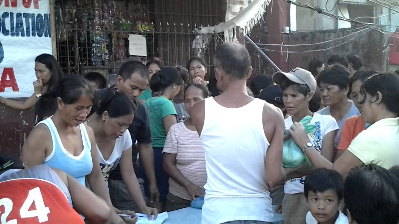 Capiznon-Canada Relief Operations in Capiz - YouTube