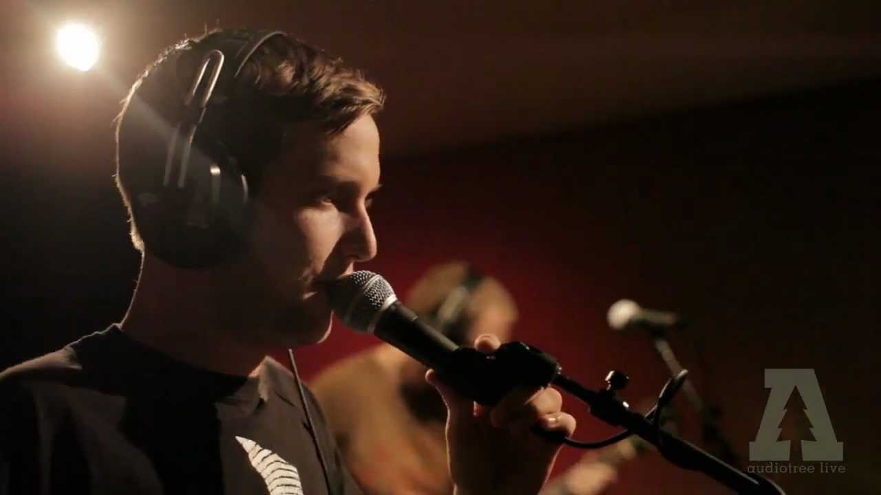 La Dispute - Edward Benz, 27 Times - Audiotree Live - YouTube