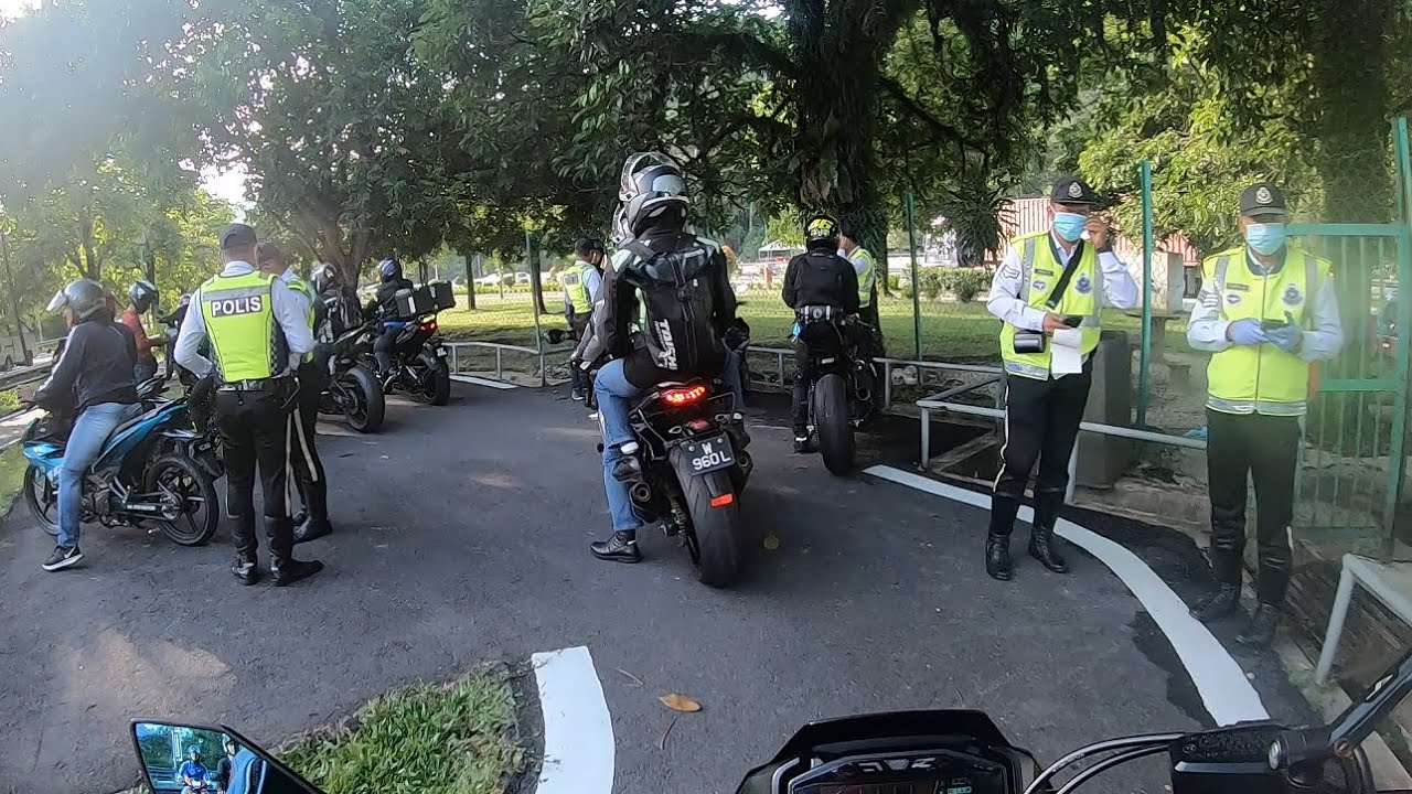 PKPP Roadblock Polis Kat Tol Gombak Karak, byk moto kena Saman! part 1 ...