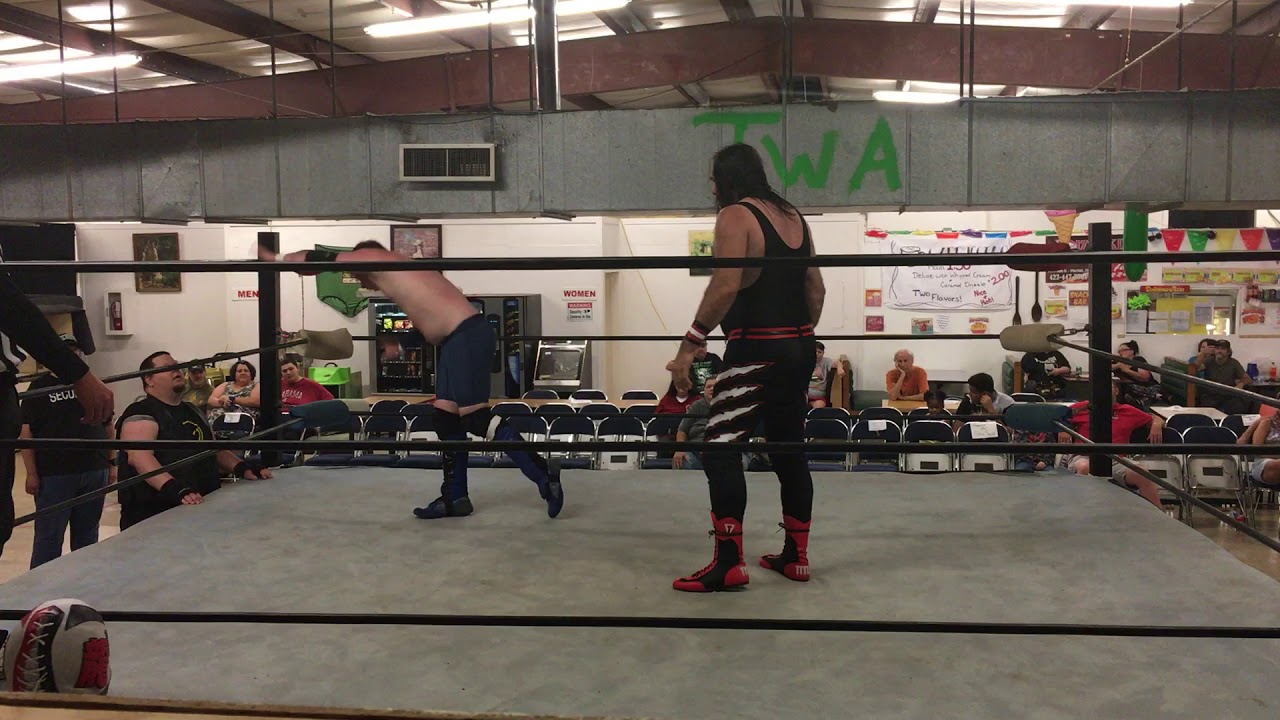 Dice Neal vs Zack Dye - YouTube
