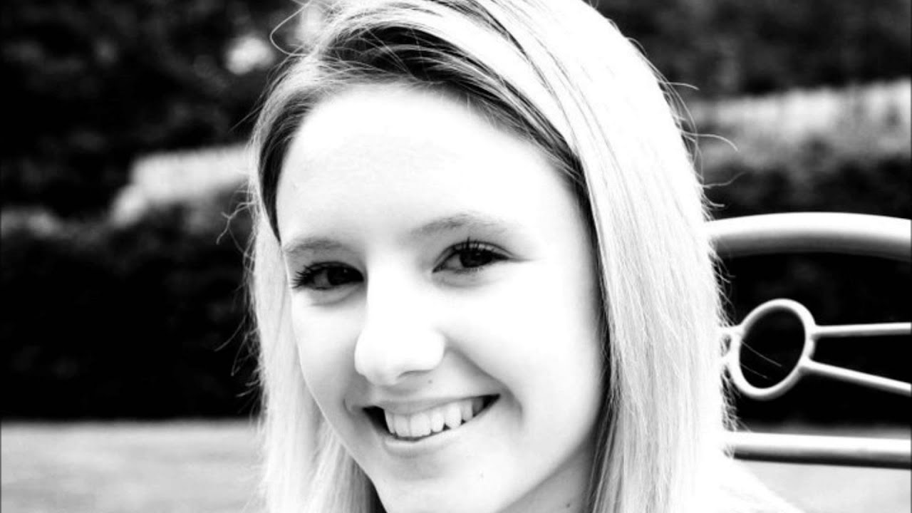 Rest In Peace Hannah Doherty - YouTube