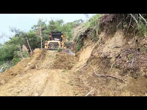 Caterpillar Dozer ile Orman Yolunda Viraj ve Yol Genişletme | Widening Forest Road Caterpillar Dozer