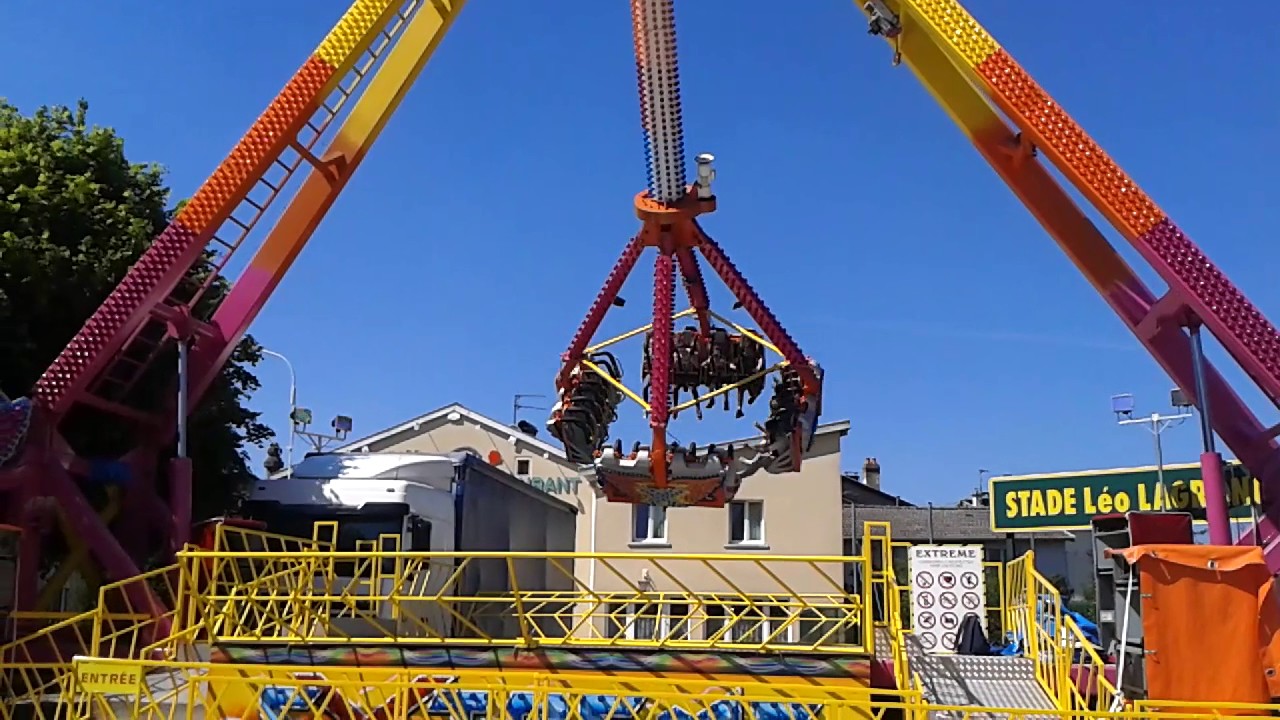 Le manège Extrême à la fête foraine de Ligny en Barrois 2017 - YouTube