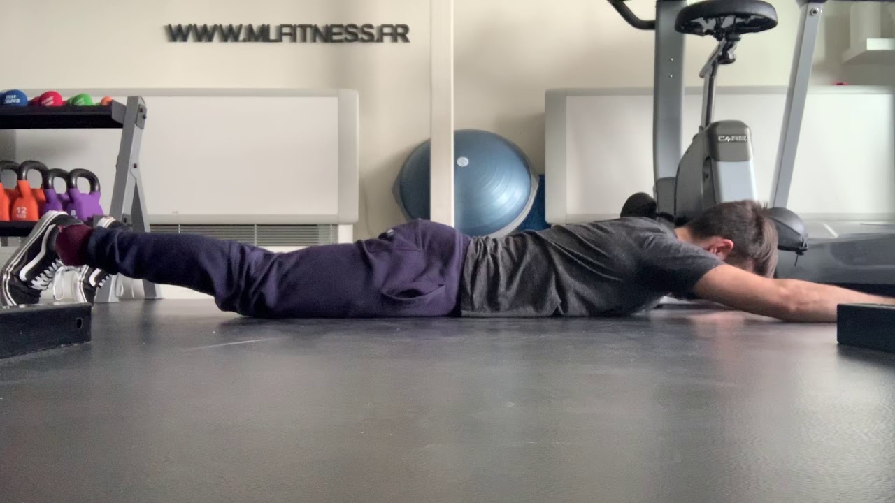 gainage superman alterné - YouTube