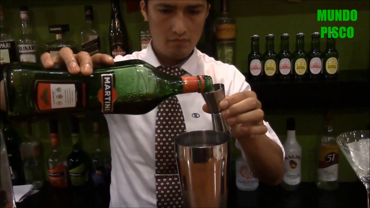CÓCTEL CAPITÁN CON PISCO MOSTO VERDE QUEBRANTA Y VERMOUTH ROSSO ...