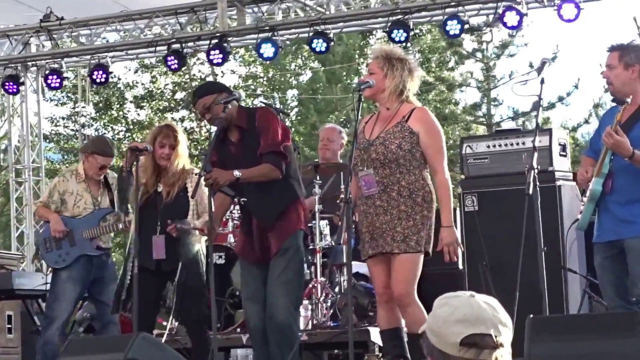 "Lo And Behold~ Down To The Bone" Lydia Pense & Cold Blood 7009 - YouTube