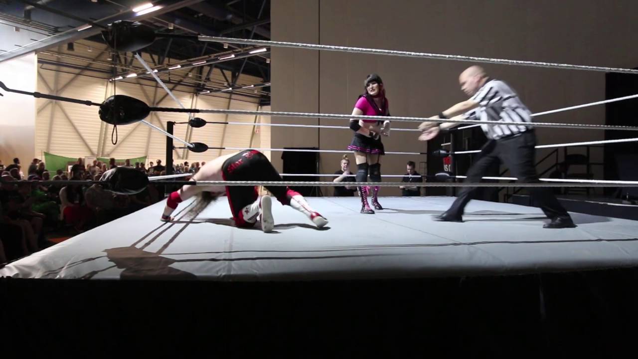 Ropecon 2016 FCF Wrestling Starbuck vs Jessica Love - YouTube