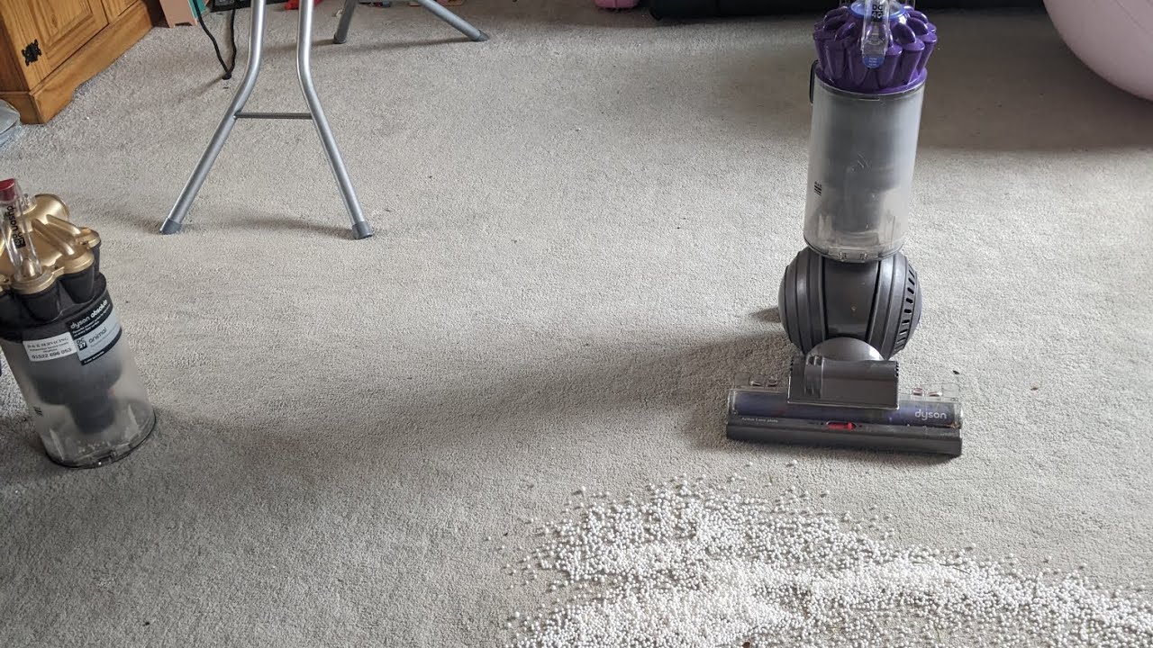 Dyson dc40 animal vacuum testing - YouTube
