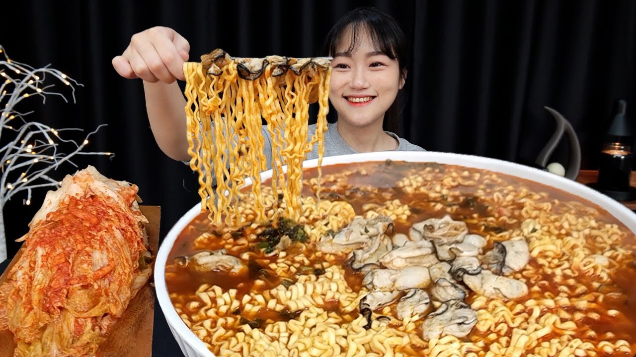 얼큰 칼칼한 진짬뽕에 제철 굴 넣어서 먹방!🍜 | RAMYEON | MUKBANG | EATING SHOW | ASMR ...
