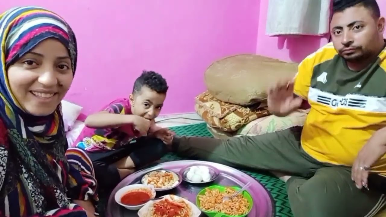 تعالوا شوفوا حور عملت فينا ايه واحنا بناكل 😂 اقوا روتين Youtube