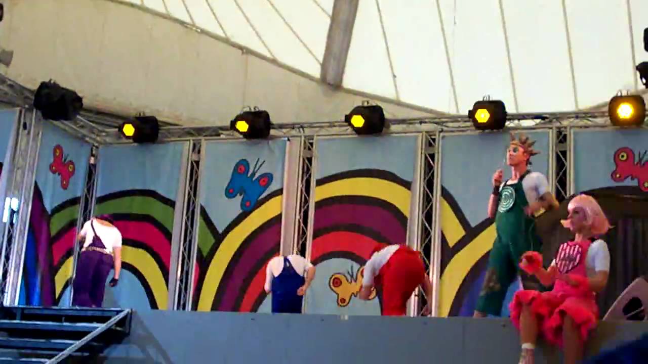 butlins minehead 2009 skyline gang - sprouts song - 'watch out watch ...