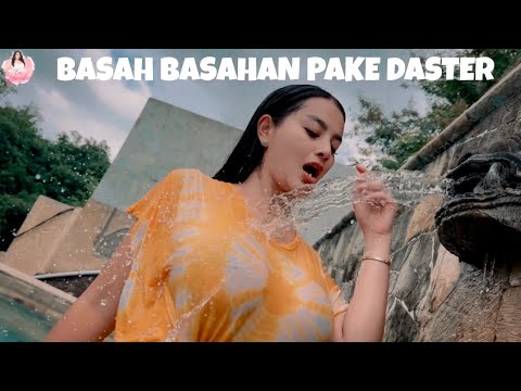 BERENANG PAKE BAJU DASTER!!!