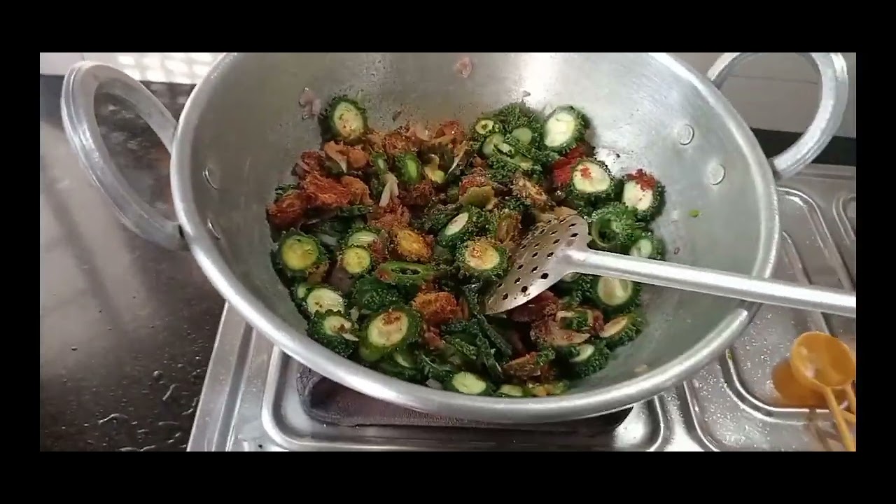 pagarkai varuval recipe /பாகற்காய் வருவல் செய்முறை - YouTube