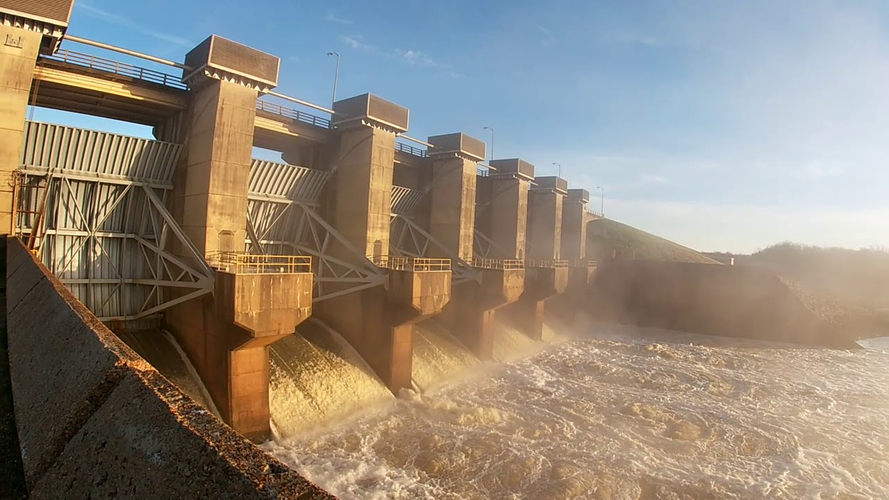 ASMR - Hugo Dam - Oklahoma - YouTube