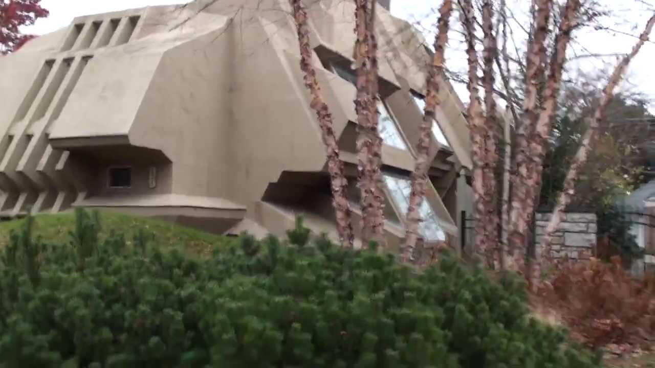 The Kirsch "Sci Fi" Home, Oak Park, IL. - YouTube