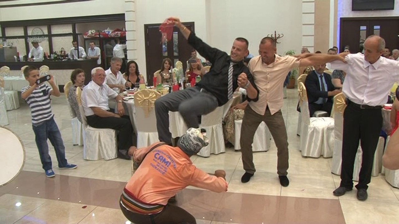 Tupanat Dasma e Vllezerve Adit & Besit - YouTube