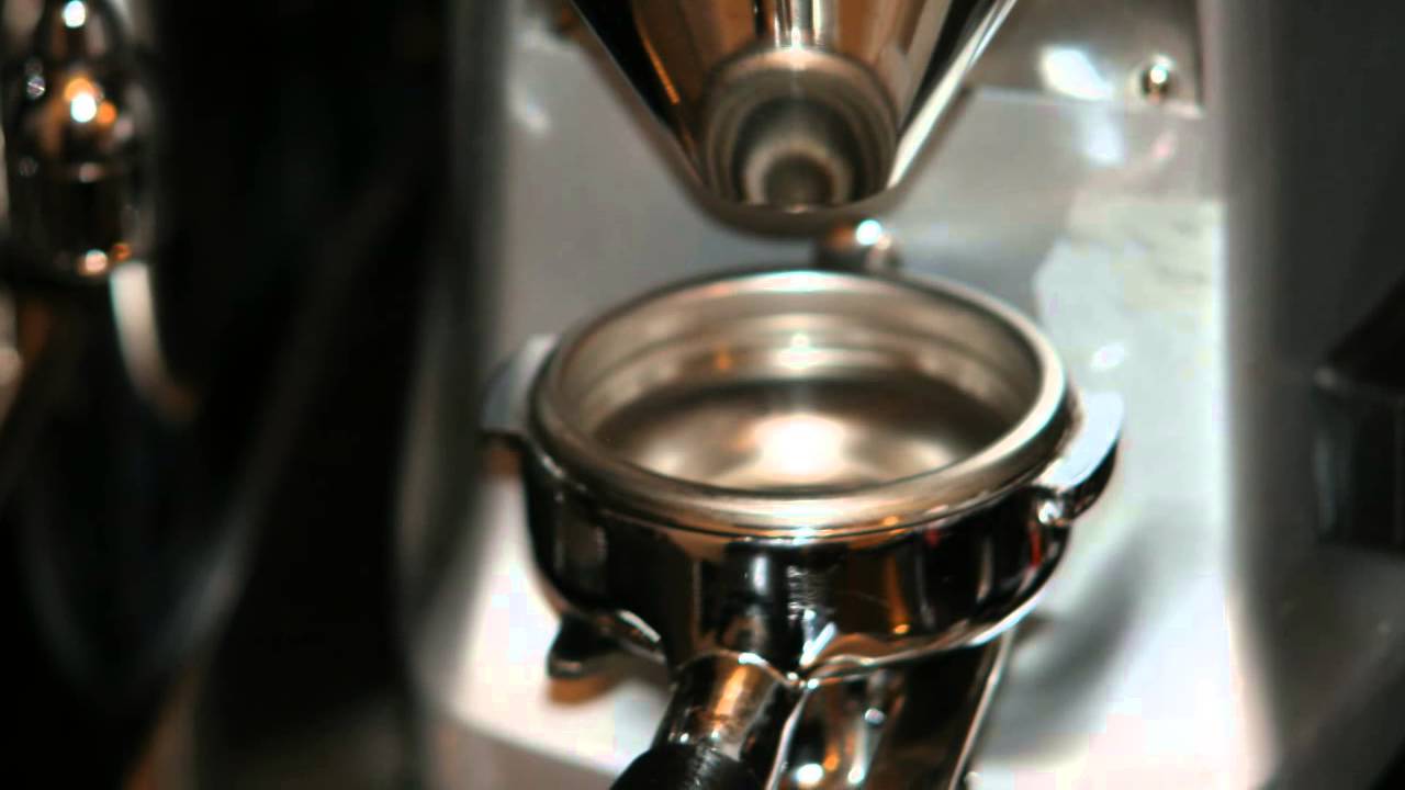 Faema Carisma S1 & Caffe Maikano - YouTube