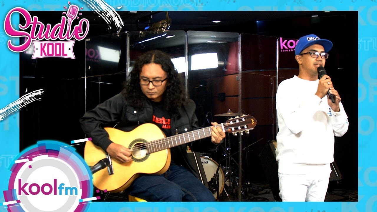 Studio Kool : Exists - Ezad Julia (LIVE) - YouTube