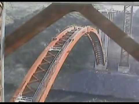 Alconétar Arc Bridge Wind Resonance Effect - YouTube