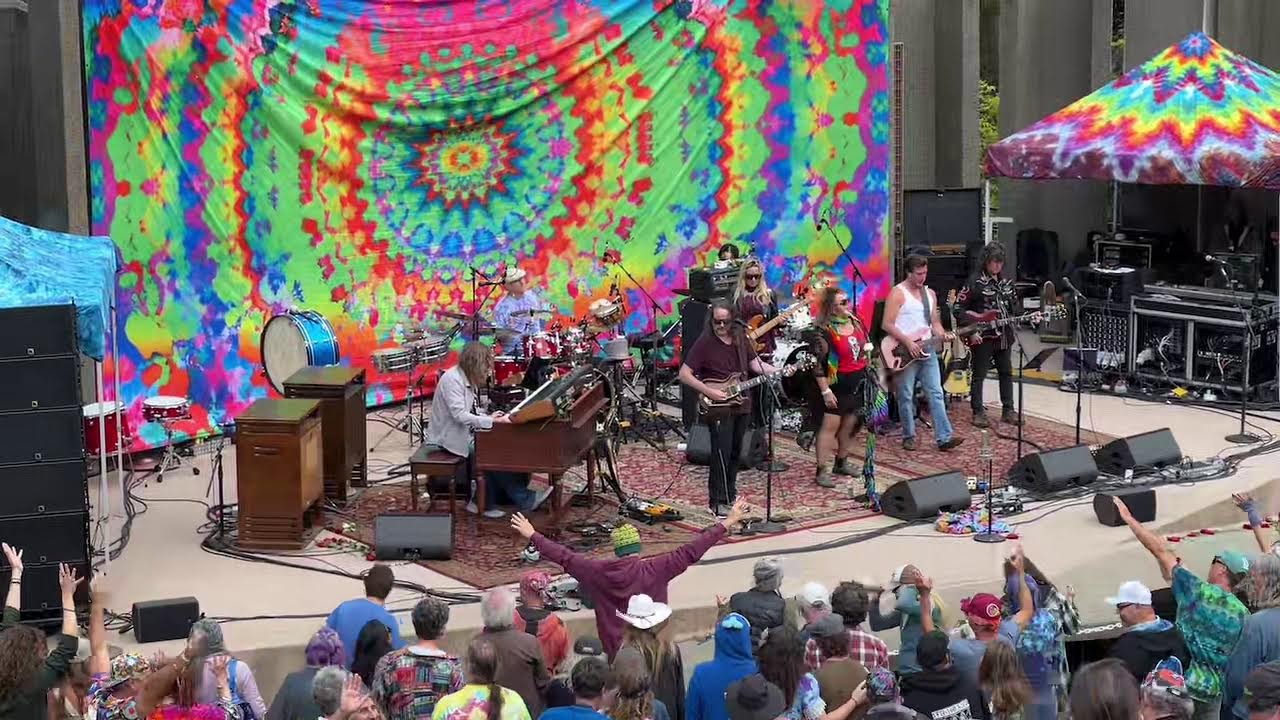🧸 23rd Annual Jerry Day 🌹 Jerry Garcia Amphitheater ☮️ San Francisco 💀 ...