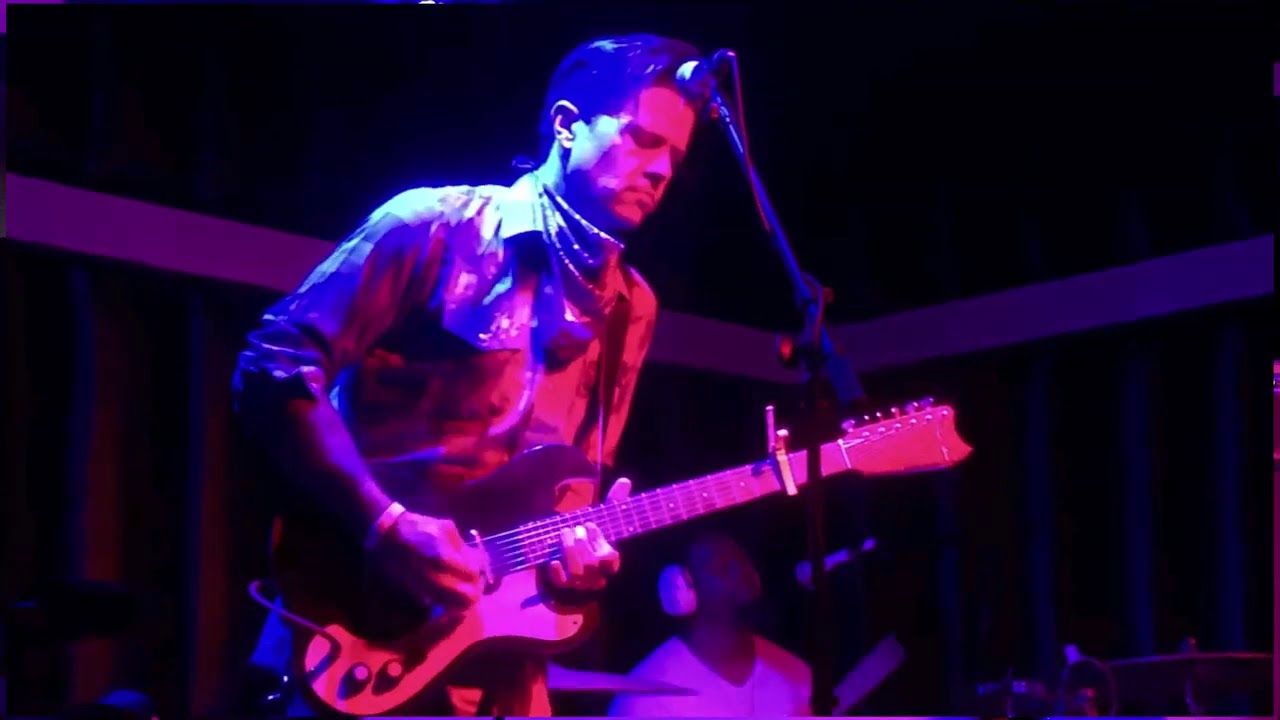 Eric Tessmer - Live in San Diego / Love Is Taking Its Toll - YouTube