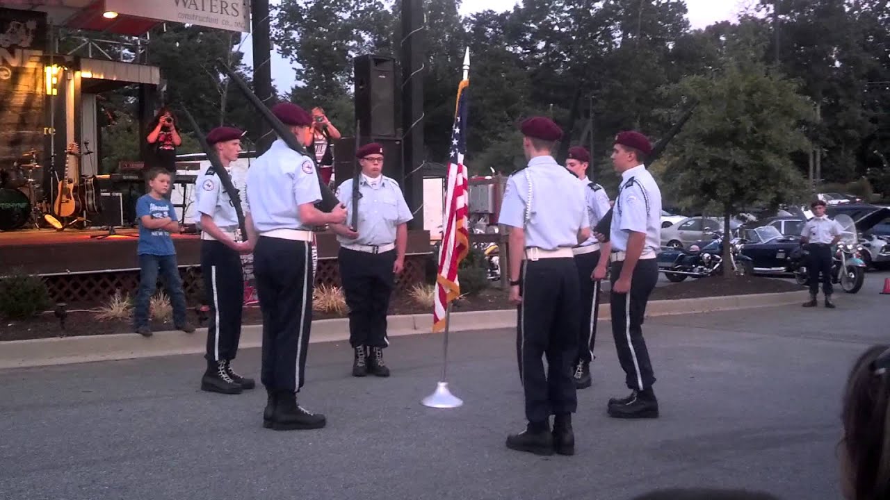 Palmetto JROTC Drill Routine 9/11/2013 - YouTube