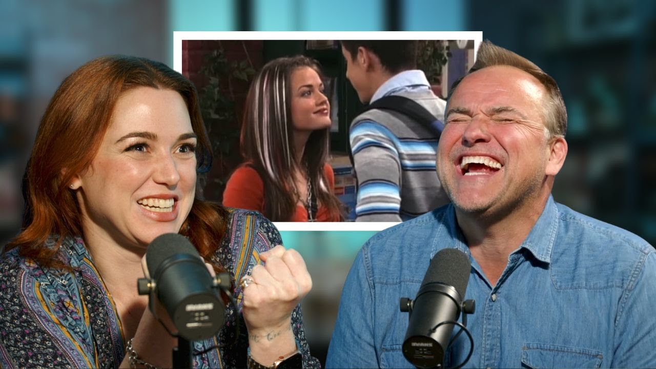 David Henrie And Lucy Hale Kissing