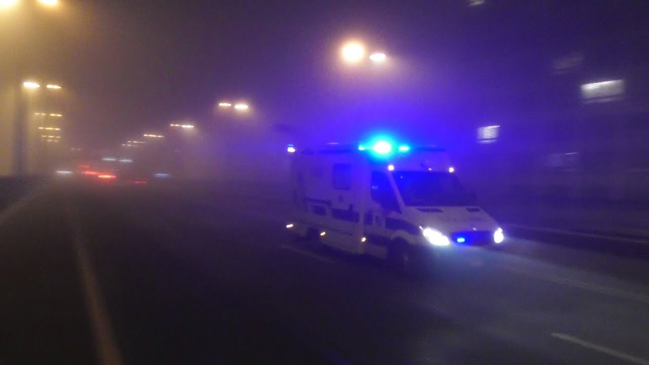 Dichter Nebel - Rettungswagen Sanität Basel-Stadt - YouTube