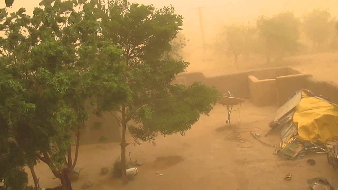Sand storm in Gao, Mali - YouTube