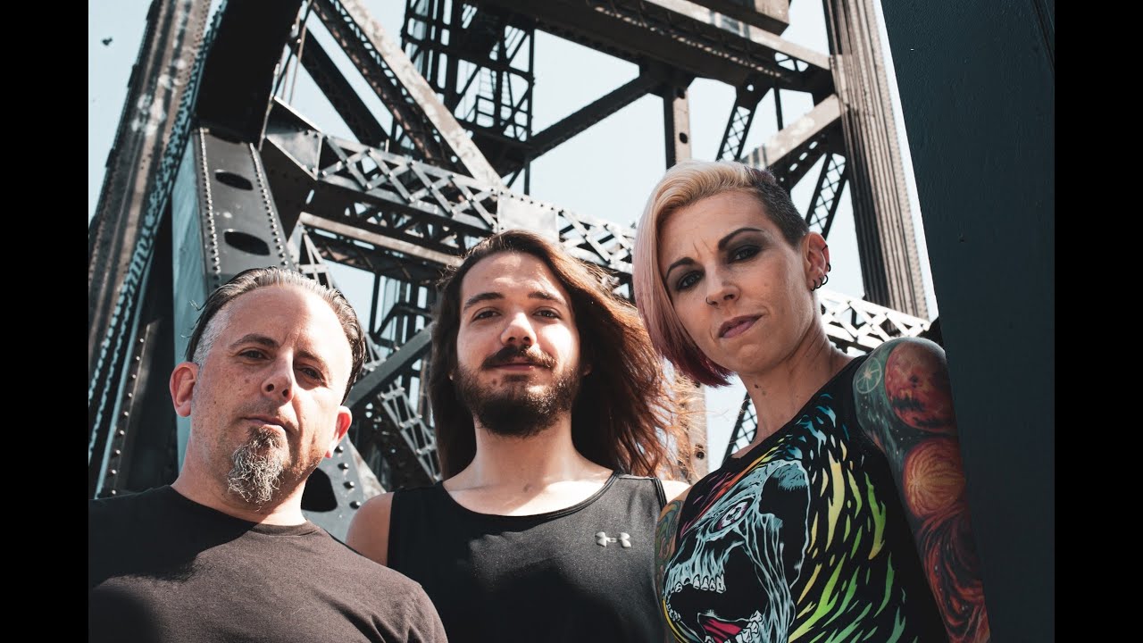 Interview With Buffalo, NY's Hard Rockers "Hearts & Hand Grenades ...