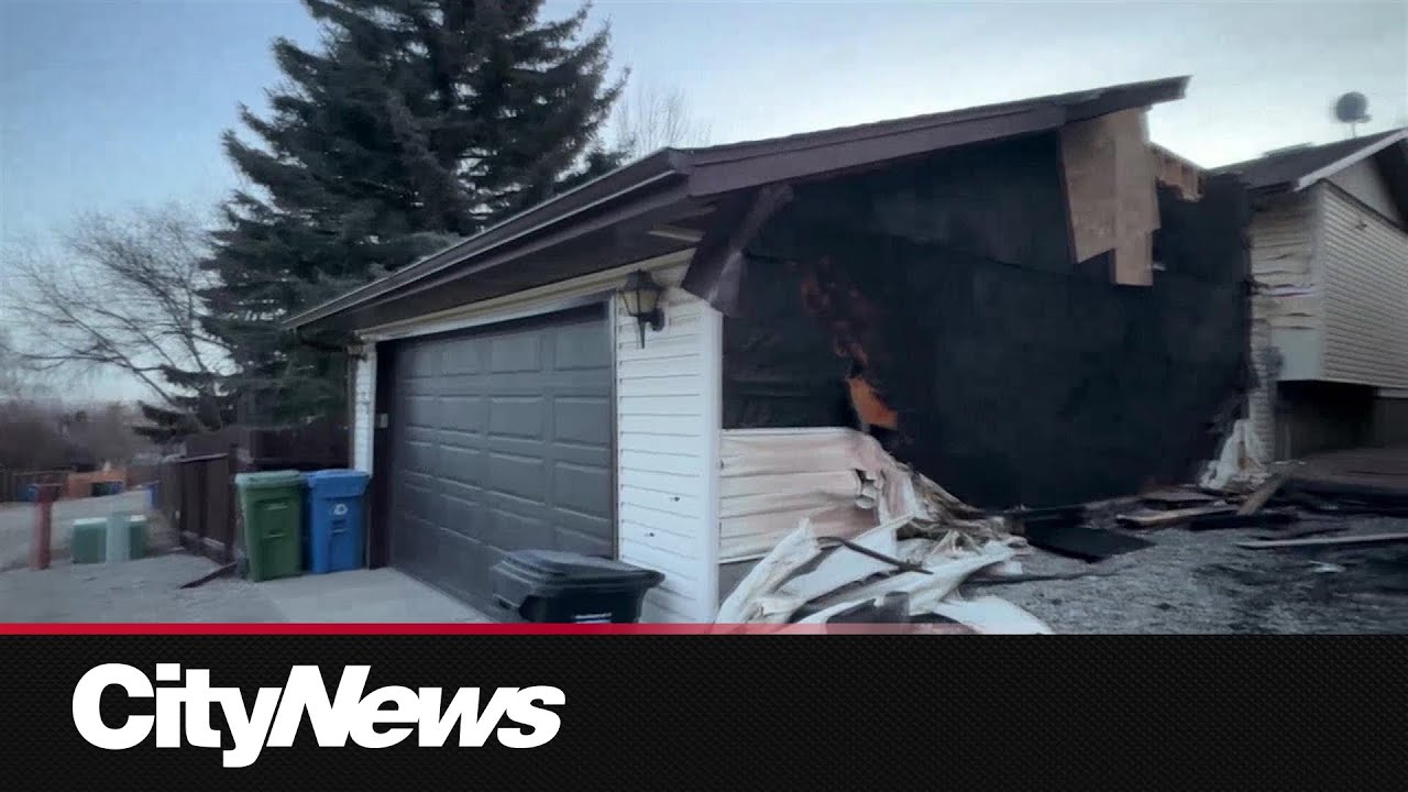 Fire in NW Calgary's Beddington heights damages two homes - YouTube