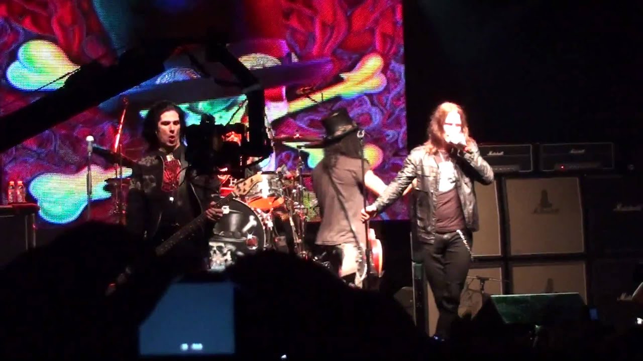 Slash - "Mean Bone" (El Teatro/Colegiales, April 11, 2011) - YouTube