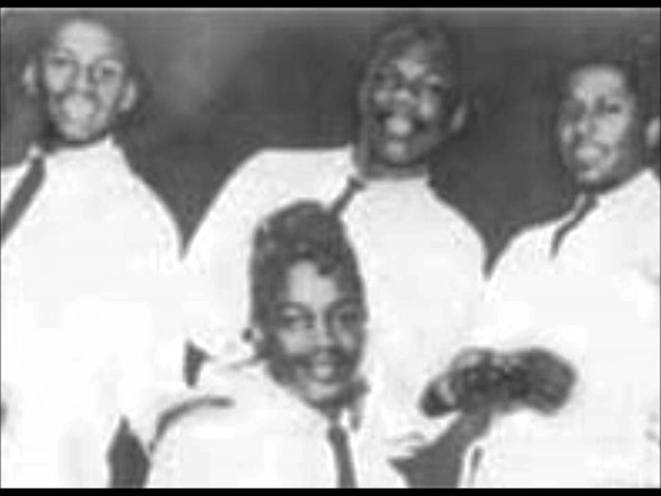 The Genies-There Goes That Train-doo wop - YouTube