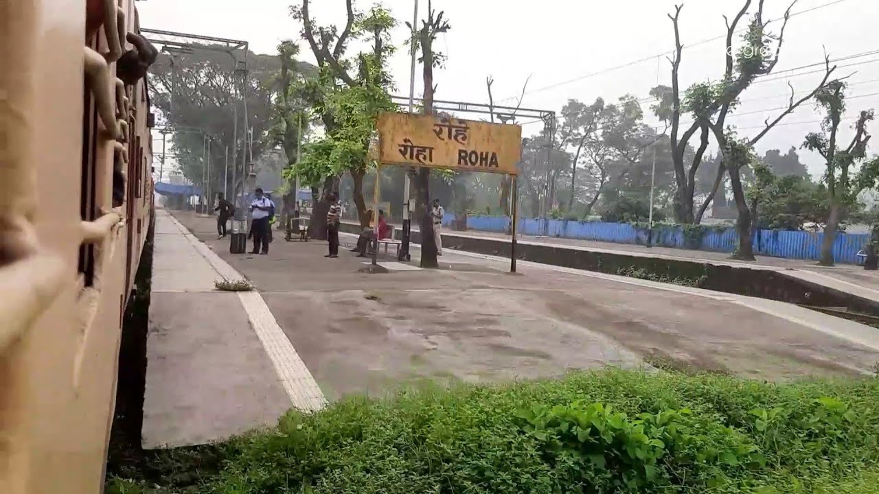 01235 Nagpur Madagaon Festival Special Express Arriving at Roha Station ...