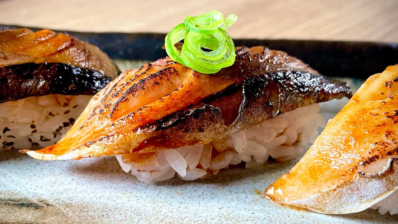 Shime-Saba/Cured Mackerel Nigiri Sushi - YouTube