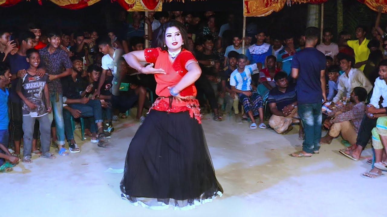 বিয়ে বাড়ীর অস্থির ড্যান্স | Oi kiray Kiray Modhu Modhu Meghla | Item ...