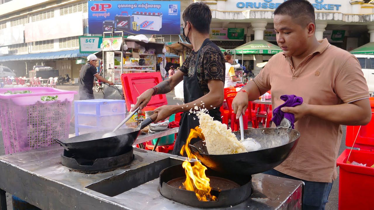 Amazing Wok Skills In Hot Weather! - Cambodian Street Food - YouTube