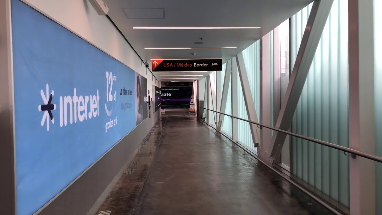 Cruzando el Cross Border Express - YouTube