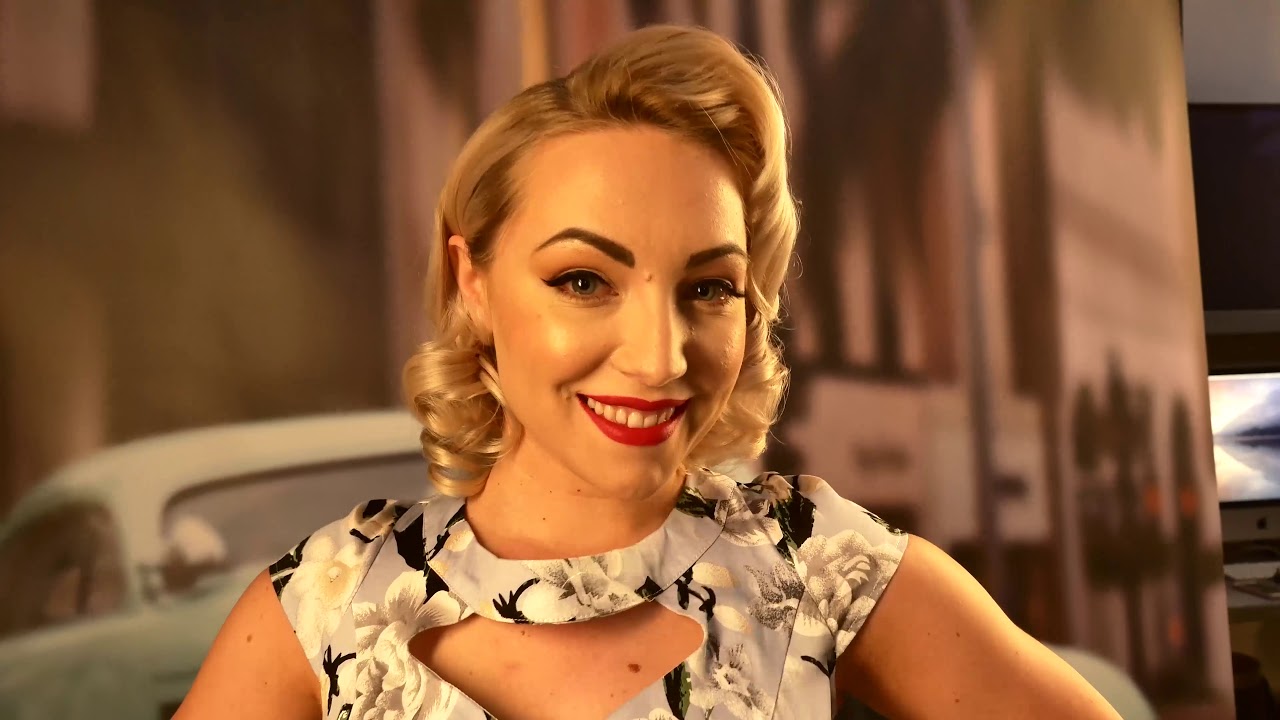 50's Pin Up Makeover and Photoshoot | Buyagift - YouTube