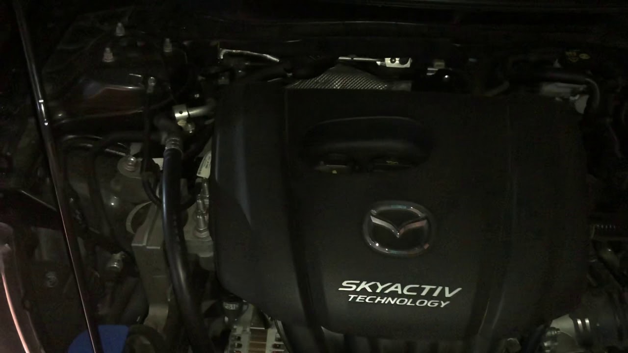 Ruido motor Mazda 2 Sedan 2019 - YouTube