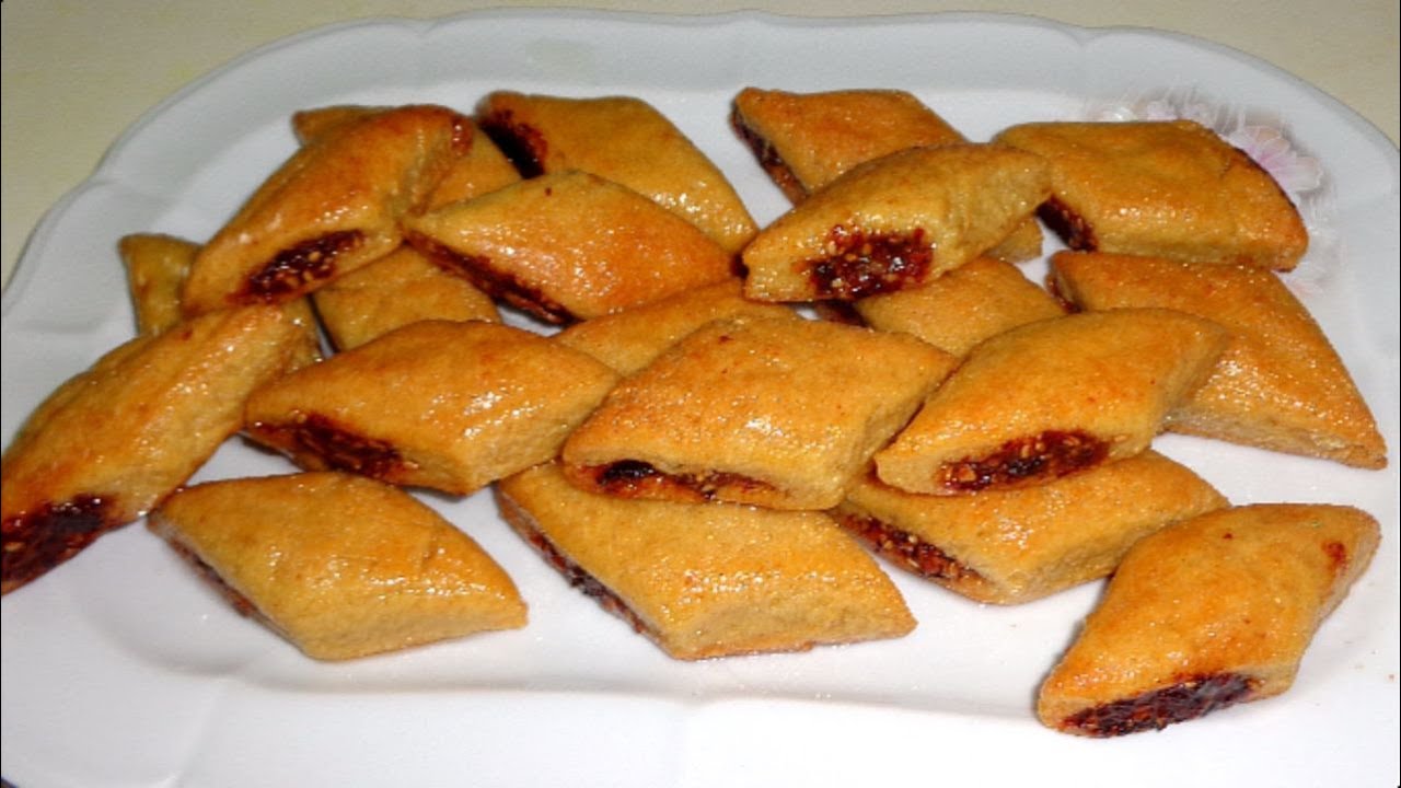 Makroudh Tunisien - مقروض تونسي بالتمر - YouTube