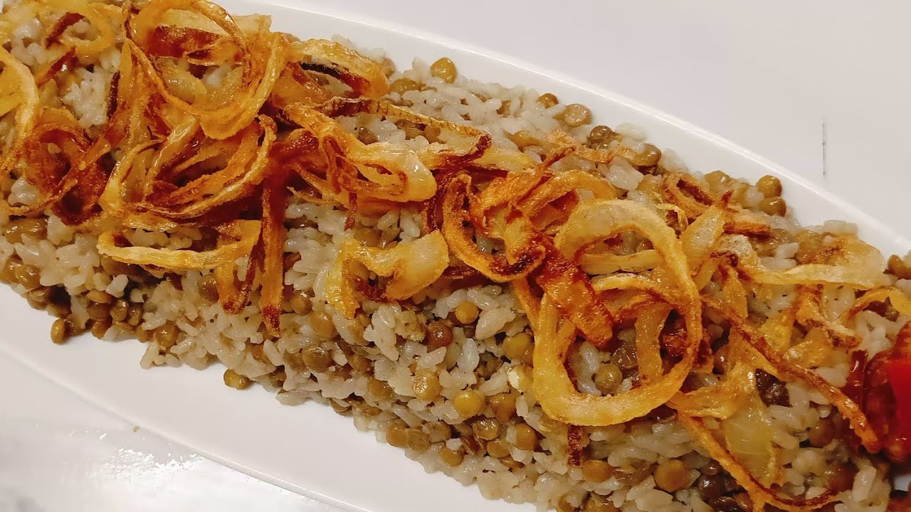 طريقه عمل المجدره How to make Mujaddara - YouTube