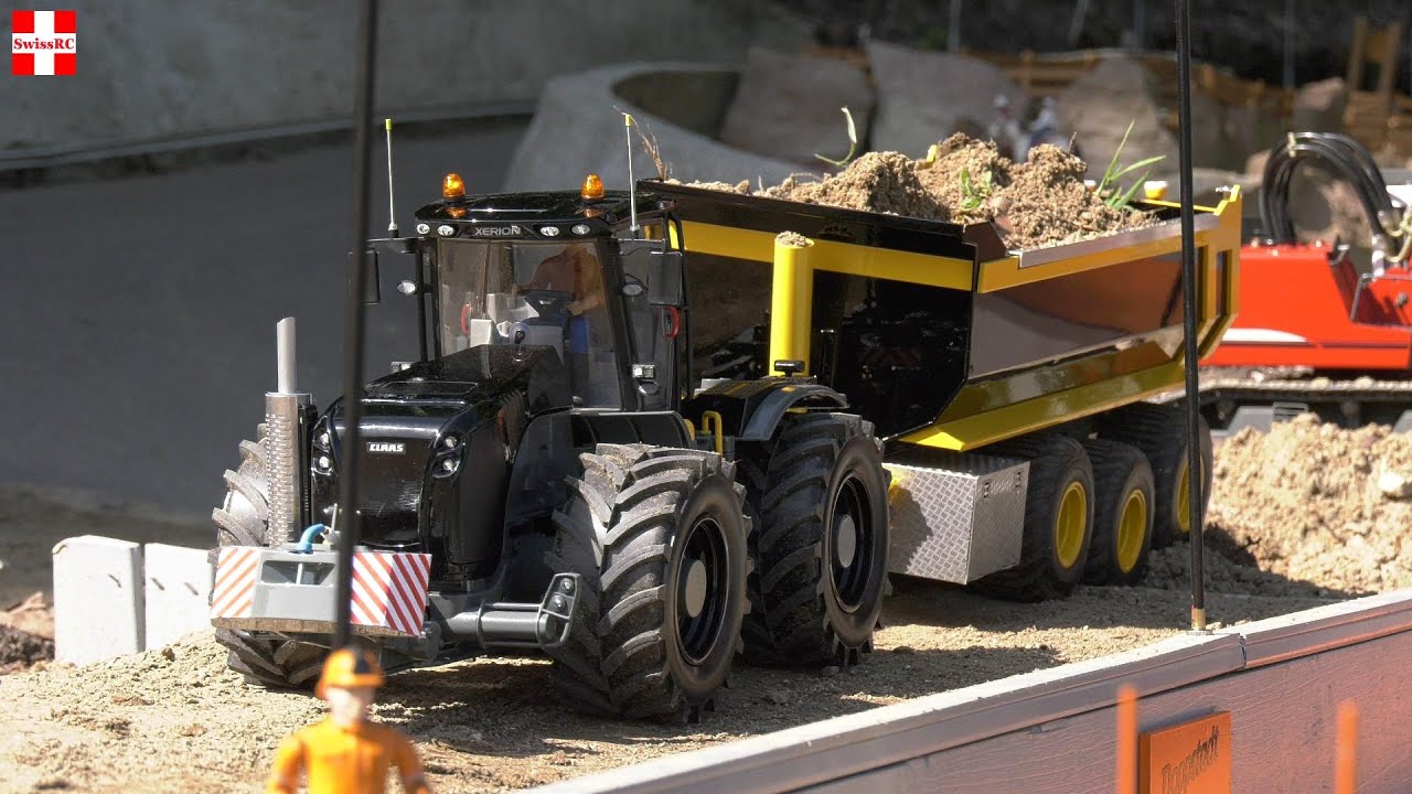 AWESOME RC TRACTORS AT WORK - YouTube