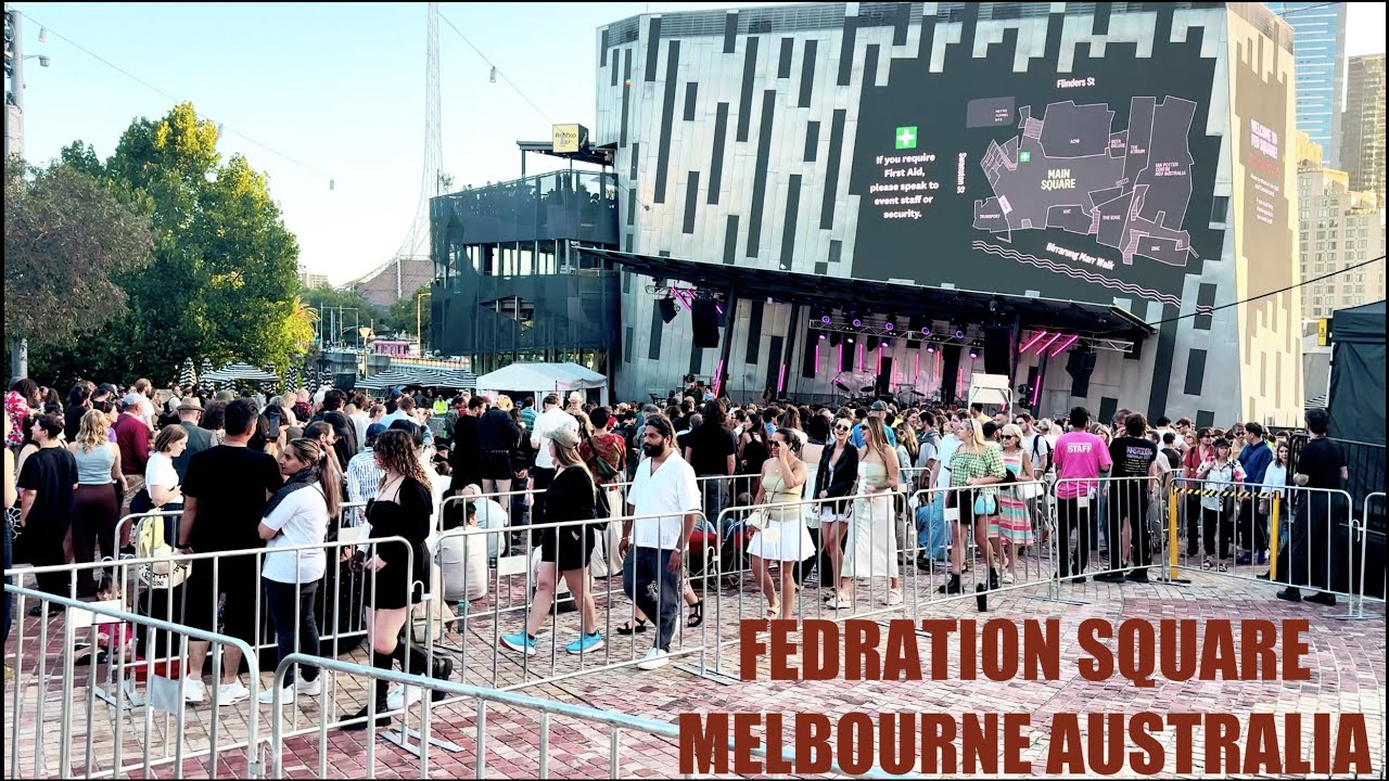 FEDRATION SQUARE MELBOURNE AUSTRALIA - YouTube