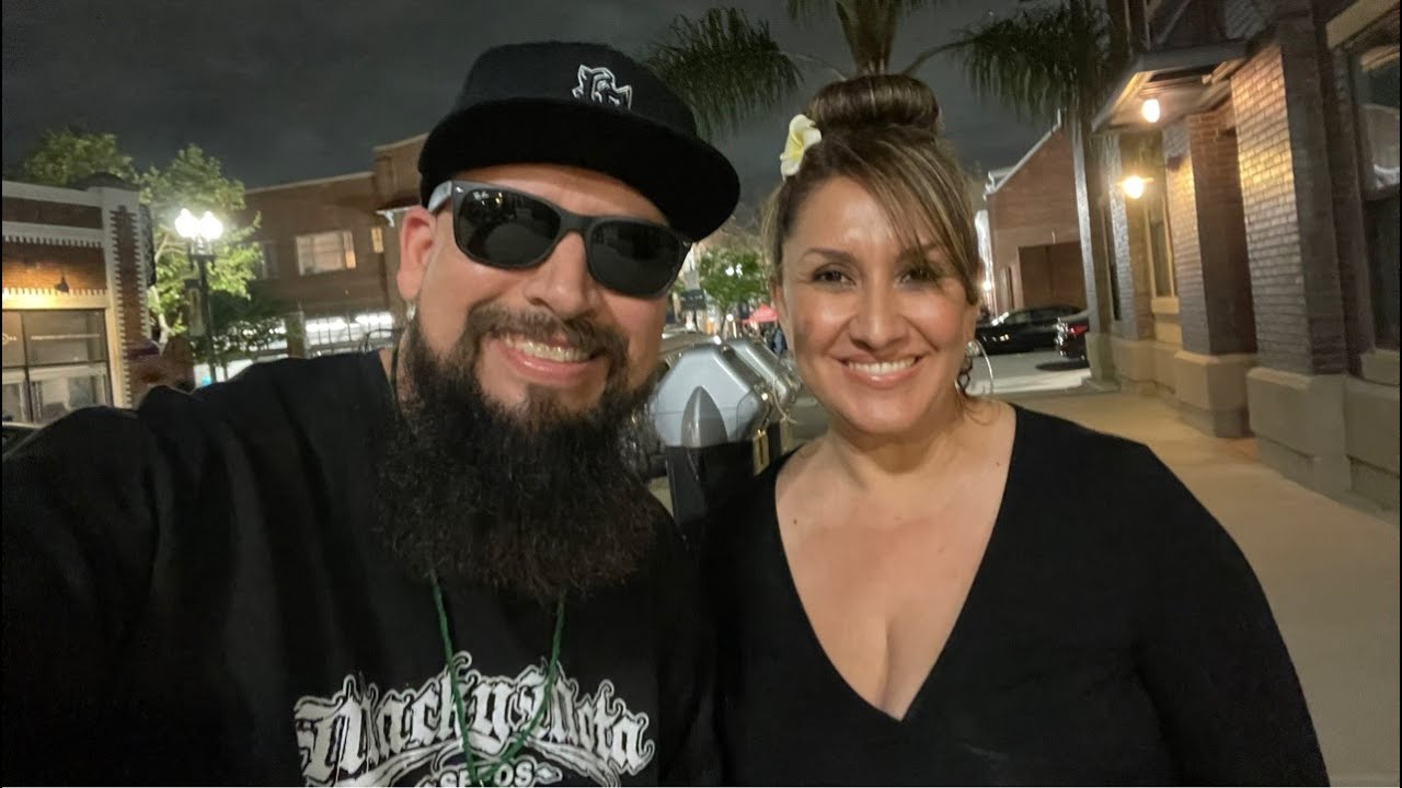 Live 🔥 SANTA FE SPRINGS NIGHT SWAP MEET 😎 #live #music #420 - YouTube