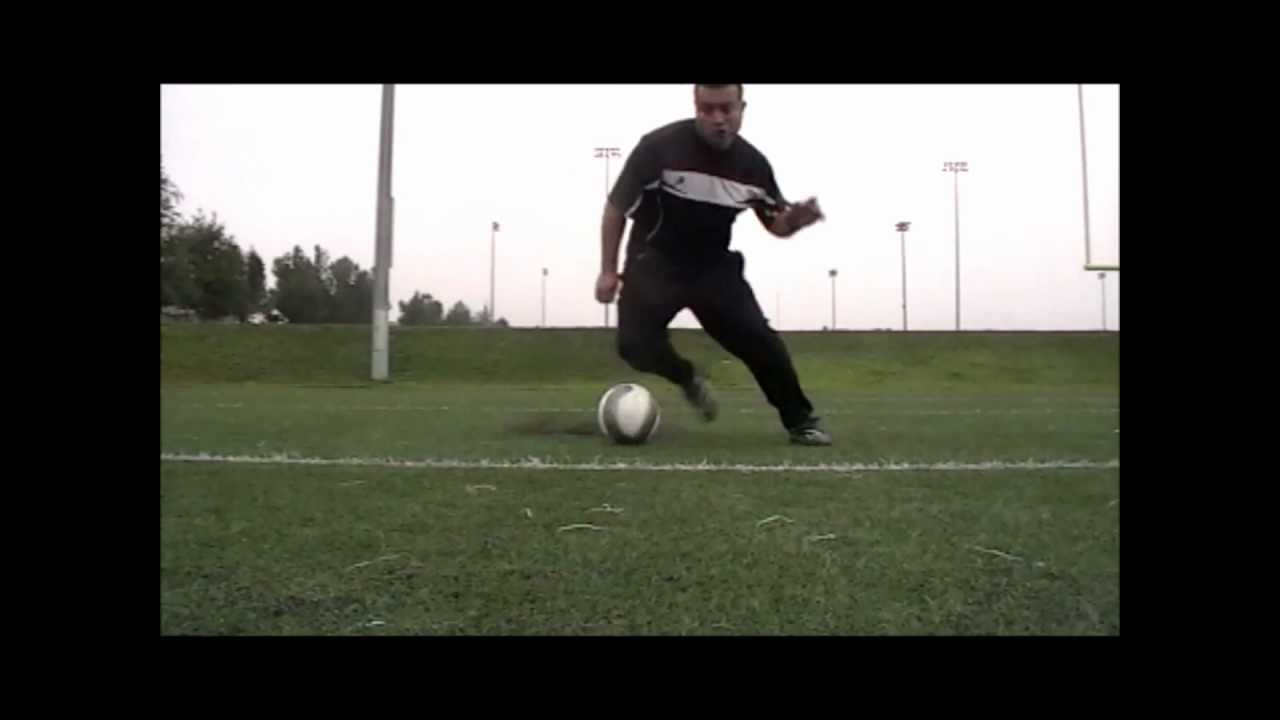 Ronaldo R9 "the R9" football soccer move - YouTube